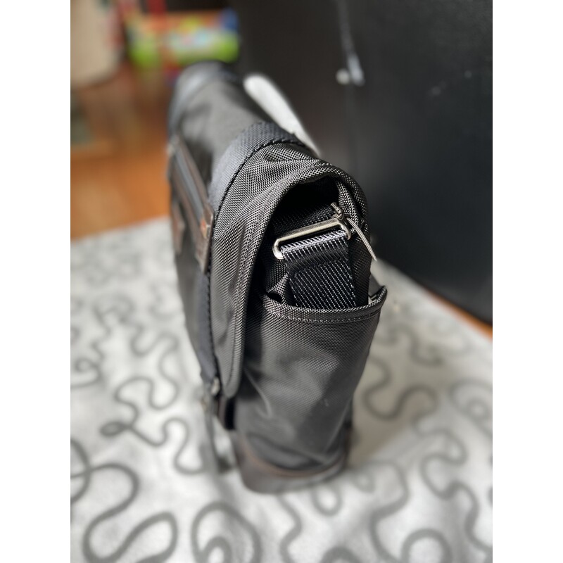Tumi Alpha Bravo Foster Messenger Hickory Bag - Jeepnys